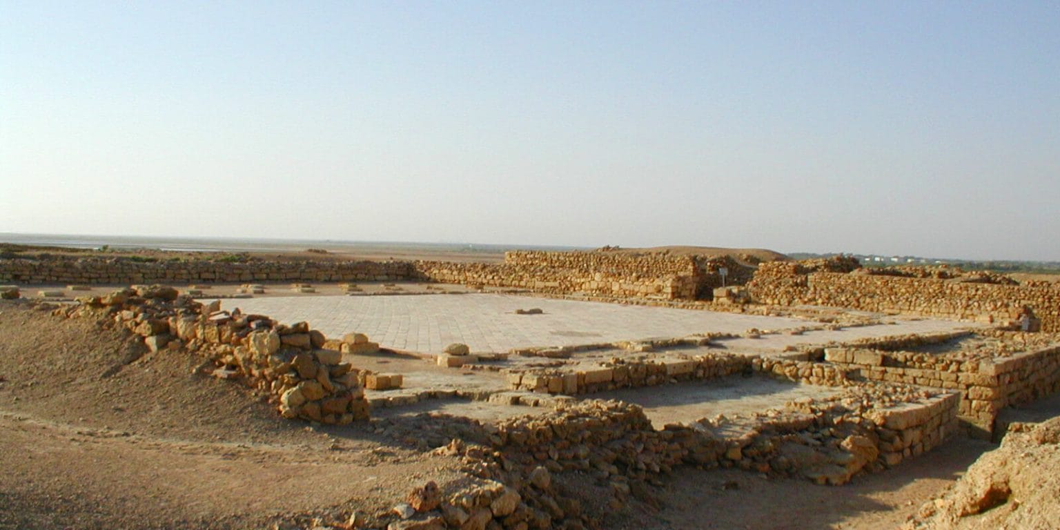 20 Must-Visit Mosques in Pakistan | Primarc Studio